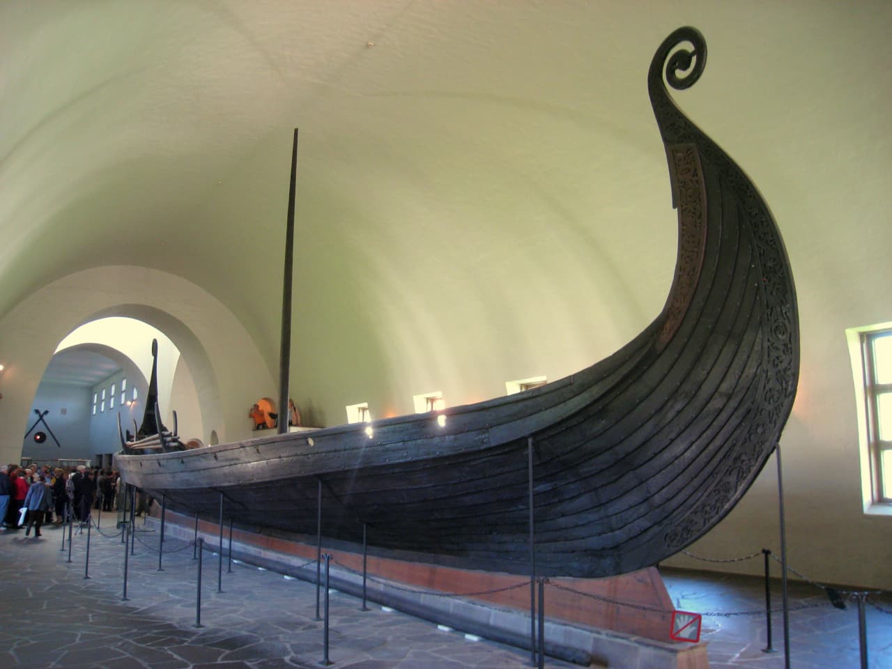 Le bateau tombe d'Oseberg : un trésor archéologique - Through History